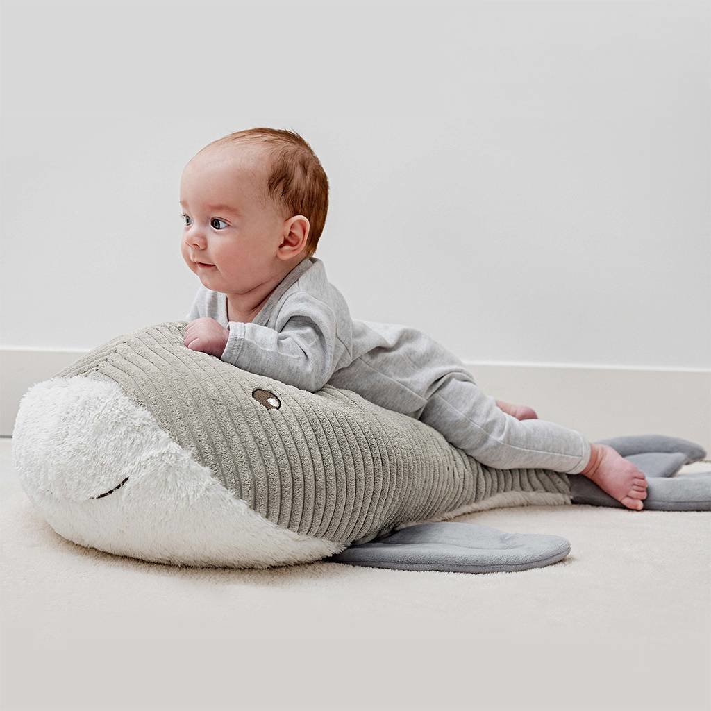 happy-horse-whale-big-waylon-grijs-68-cm – Plush World